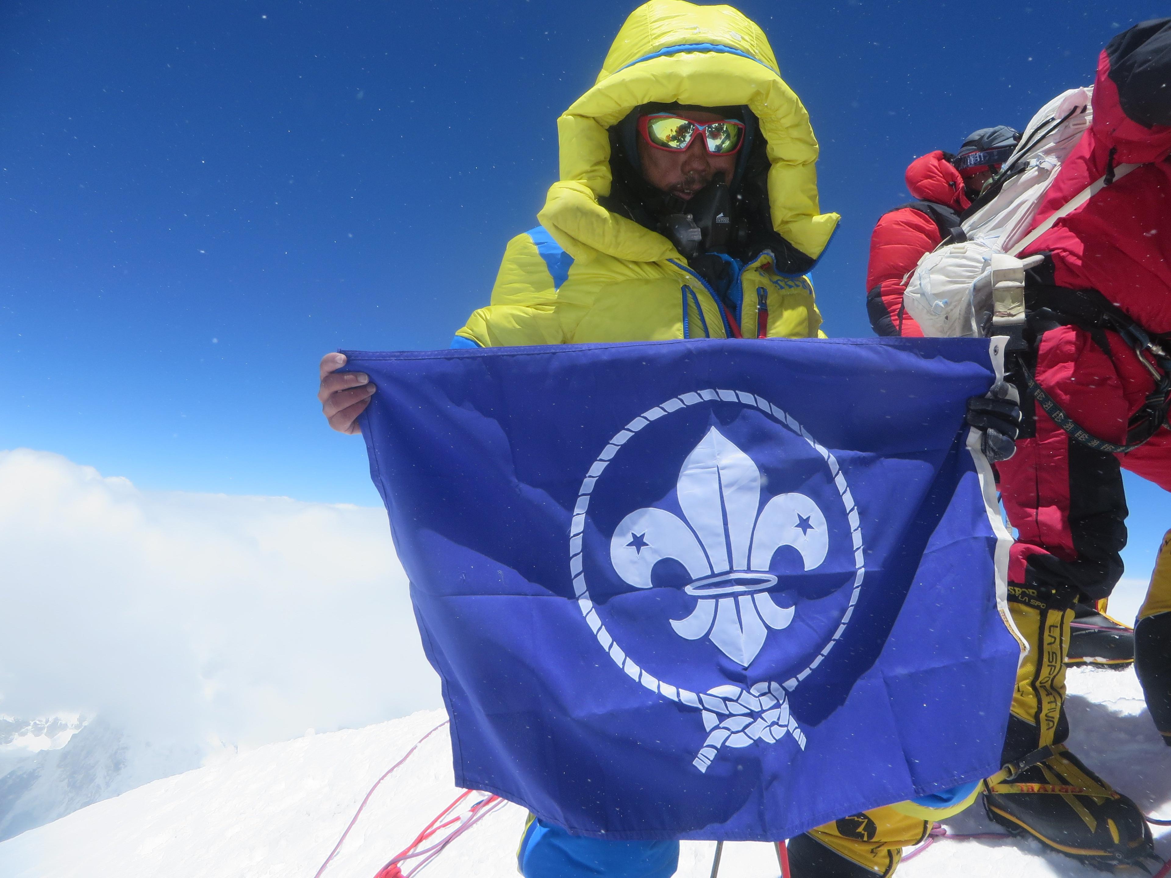 Three Scouts reach summit of Mt Everest | WOSM