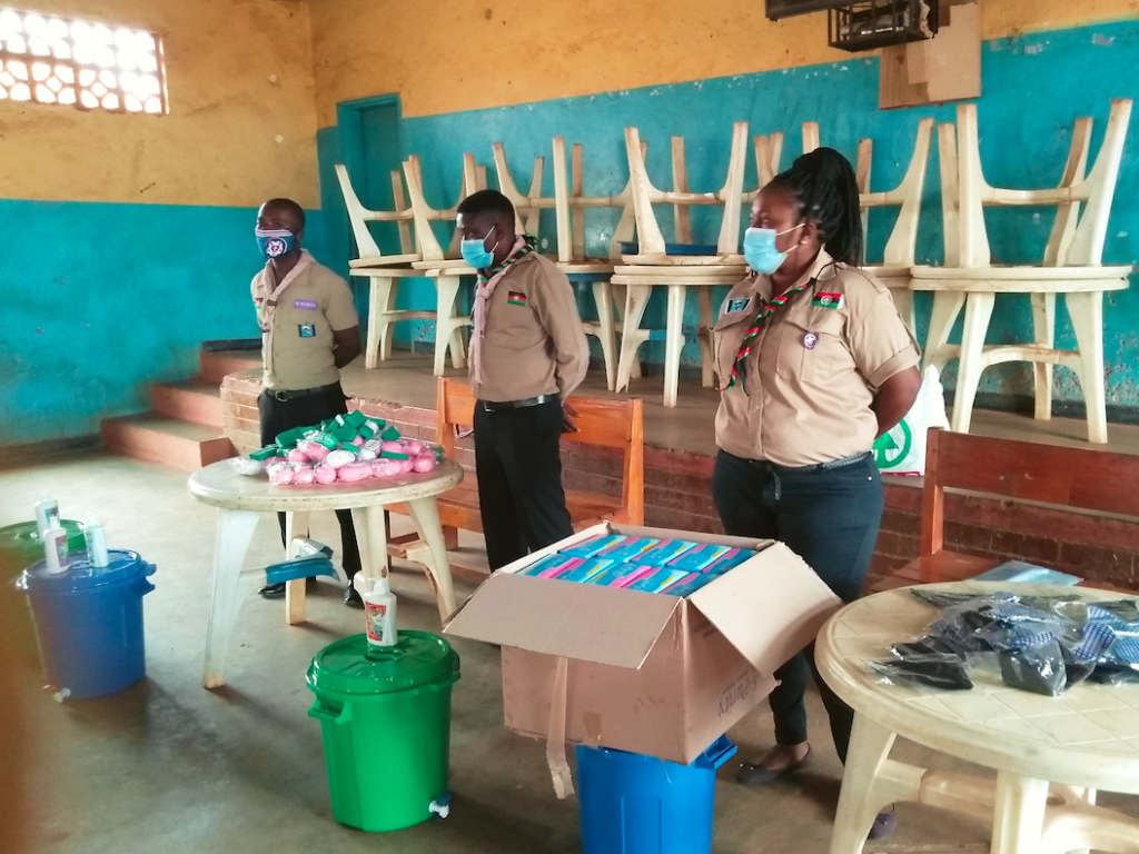 Scouts in Malawi help refugee girls cope with pandemic risks | WOSM