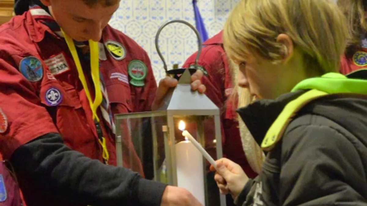 Peace Light 2014: Sharing Happiness - Harvesting Peace | WOSM